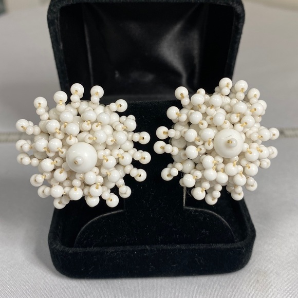 Vintage | Jewelry | Vintage White Cluster Burst Bead Earrings | Poshmark